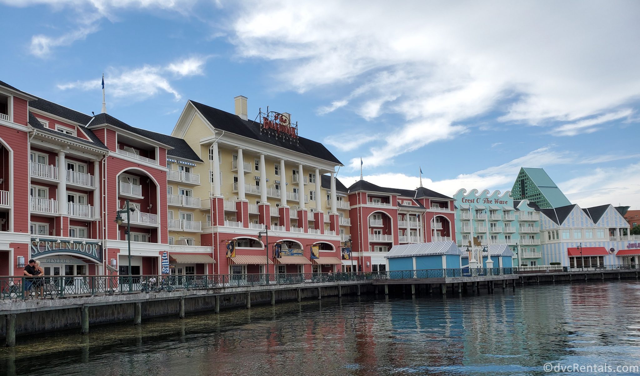 Disney’s Beach Club Villas and Disney’s Boardwalk Villas - Choosing the ...