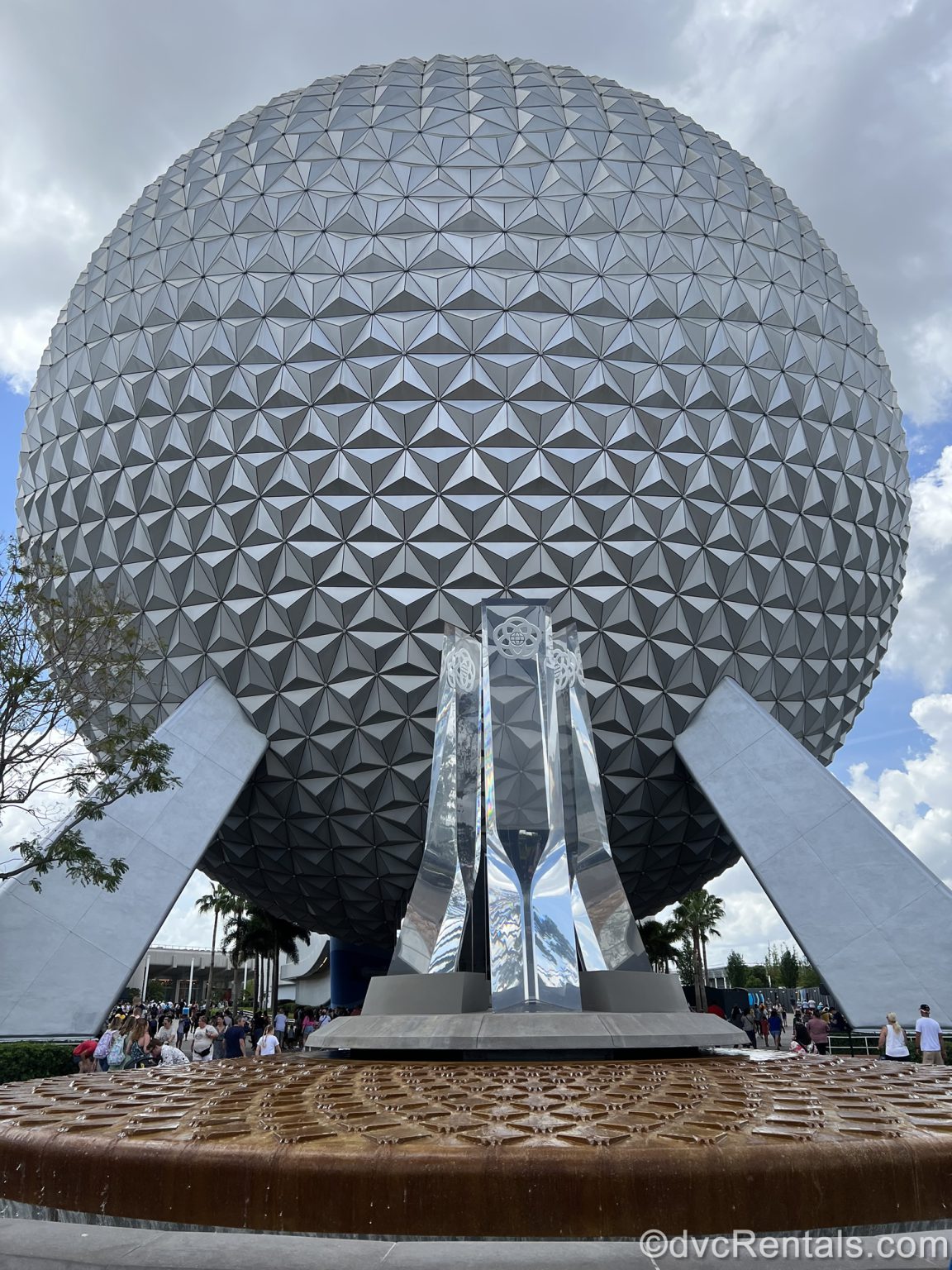 Regal Racing with a RunDisney Newbie: A ChEAR Squad Experience!