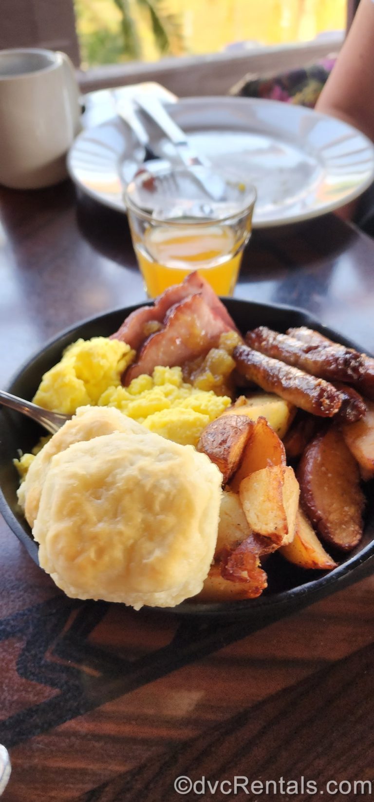 DVC Dining: Which Resort Reigns Supreme?