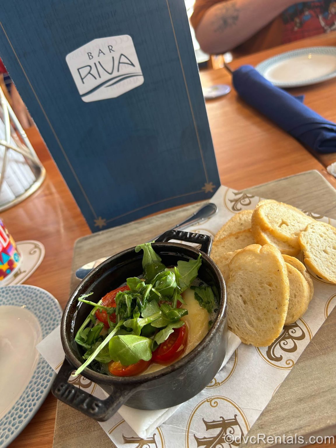 DVC Dining: Which Resort Reigns Supreme?